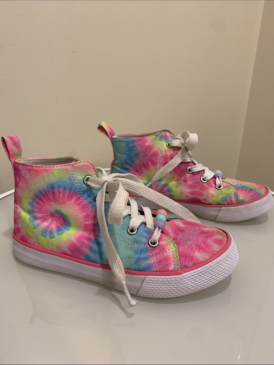 The Children's Place | Shoes | The Childrens Place Size 3 Tiedye ...